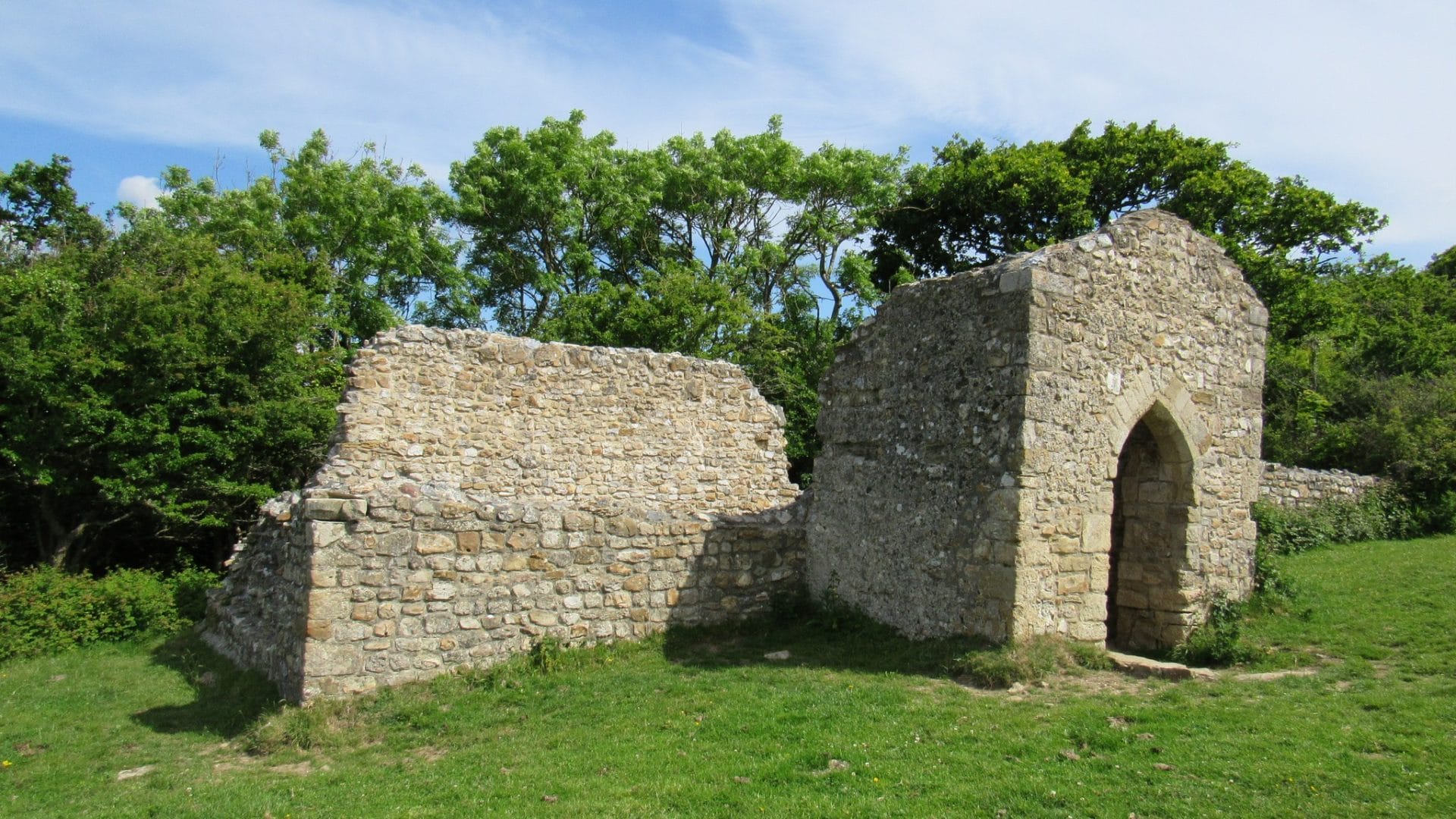 15 Ancient Ruins Of Dorset That Are Truly Fascinating