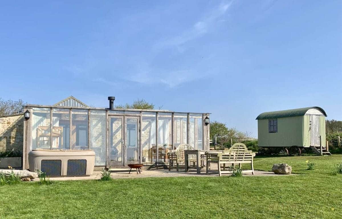 Stay At The Old Lookout: Built On A WWII Gun Battery Site