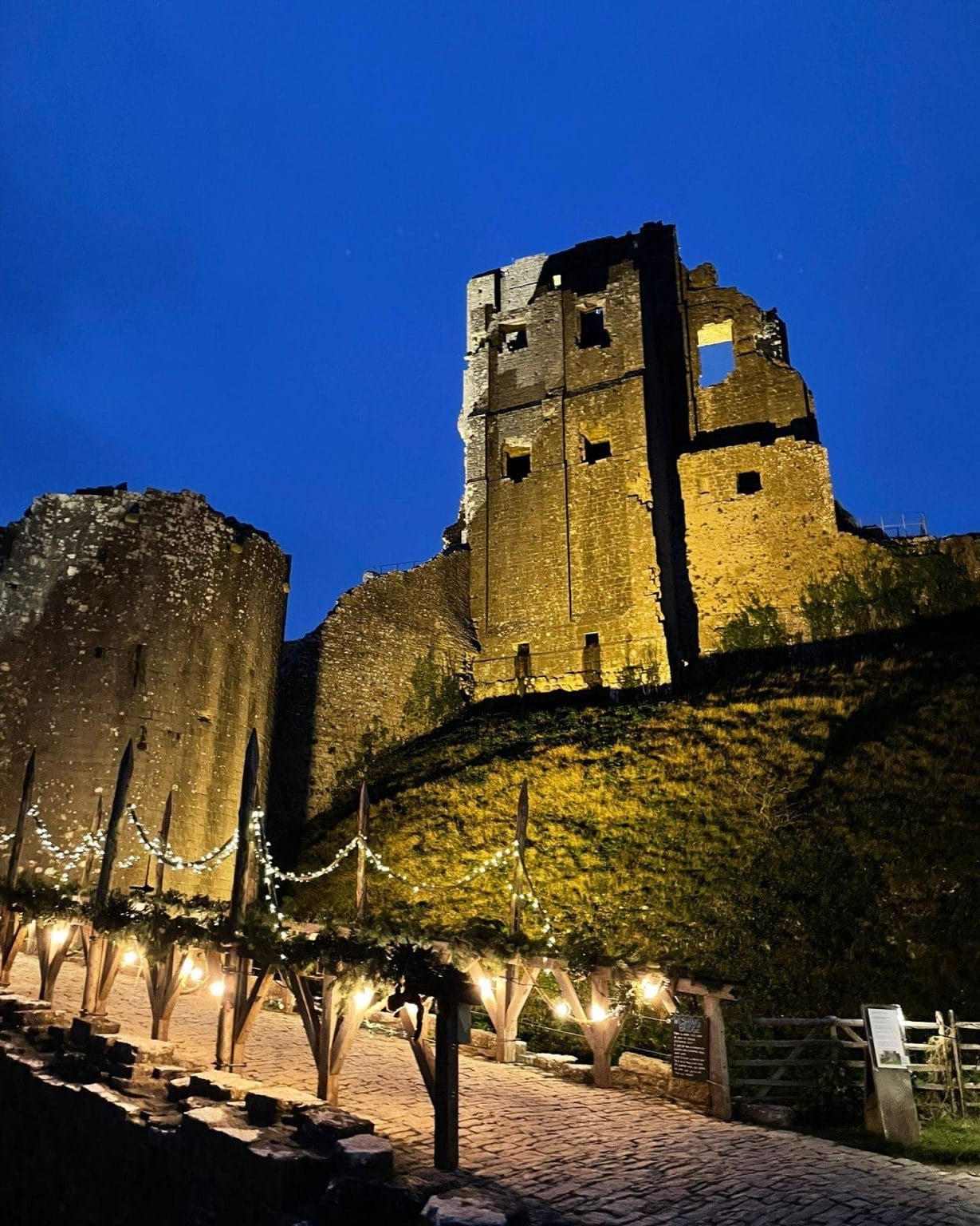 Discover the Secrets of Corfe Castle’s Fascinating History