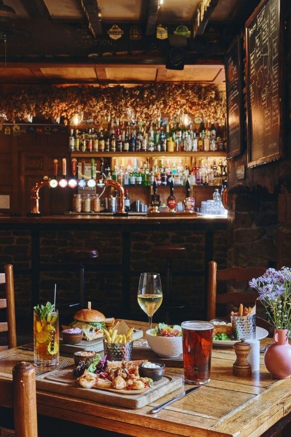 10 Best Dog-Friendly Pubs in Dorset for You and Your Pooch