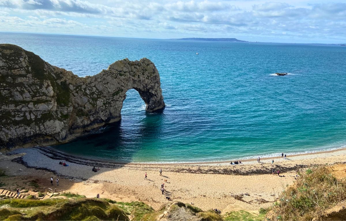 11 Dorset Kayaking Spots For Sea Stacks, Coves, and Views